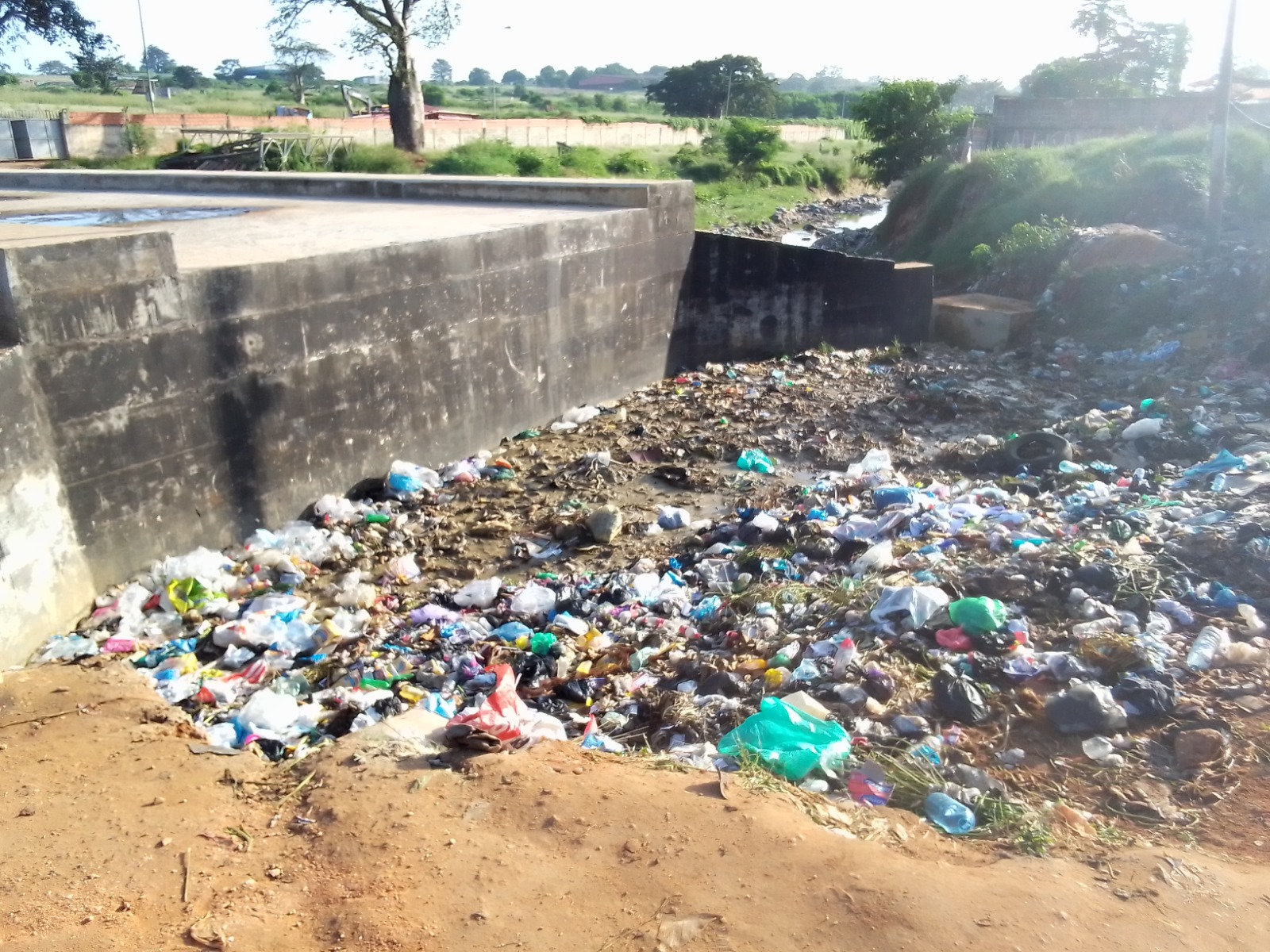 PONTE DO MALUECA : MORADORES E AUTOMOBLISTAS AGASTADOS COM A MOROSIDADE ...